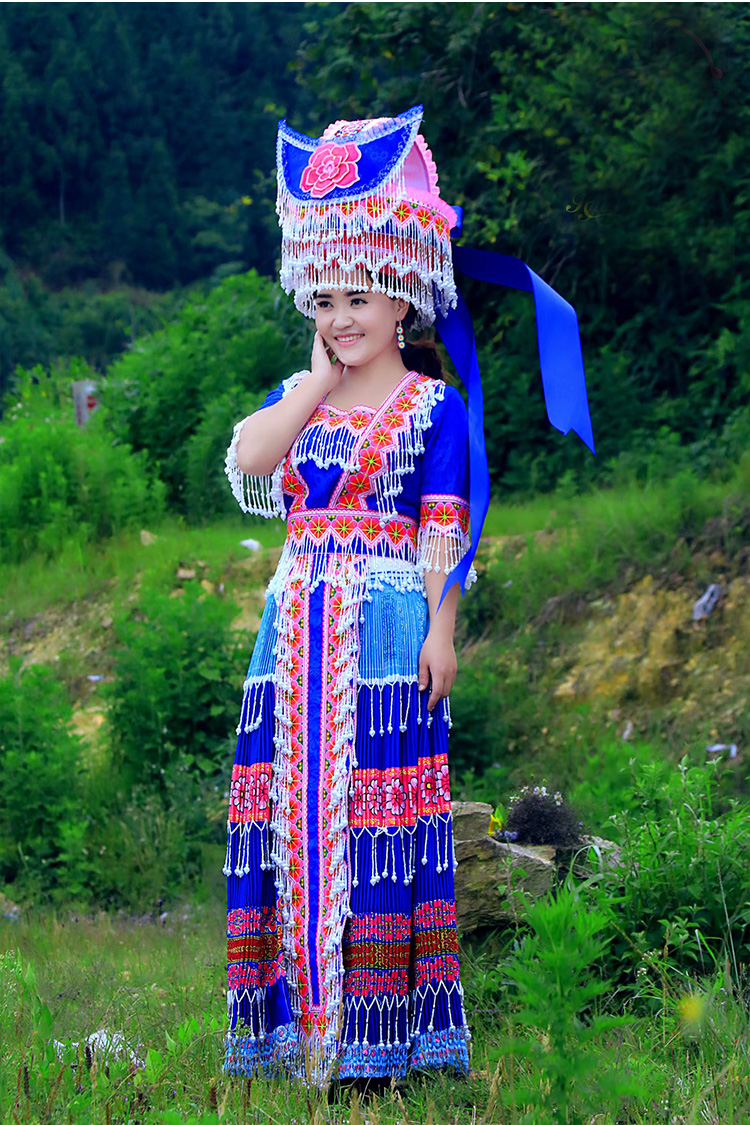 Trang phục H’mông mới – Hmong Fashion New – HMONG WORLD