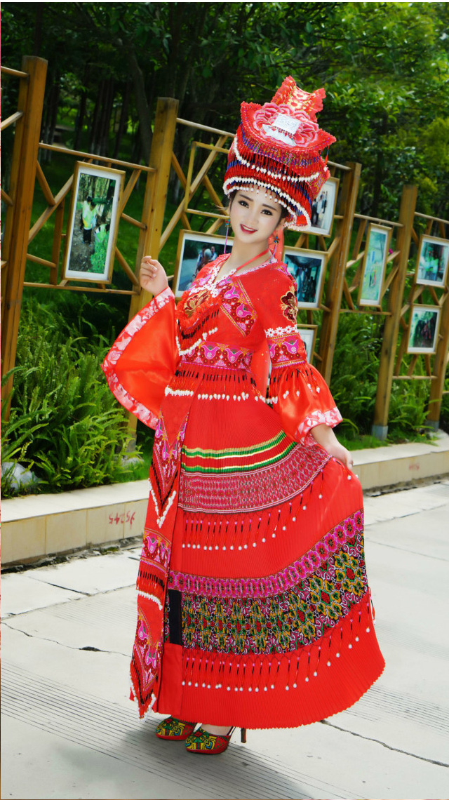 Khaub Ncaws Hmoob – Trang phục H’mông 9/2021 – HMONG WORLD